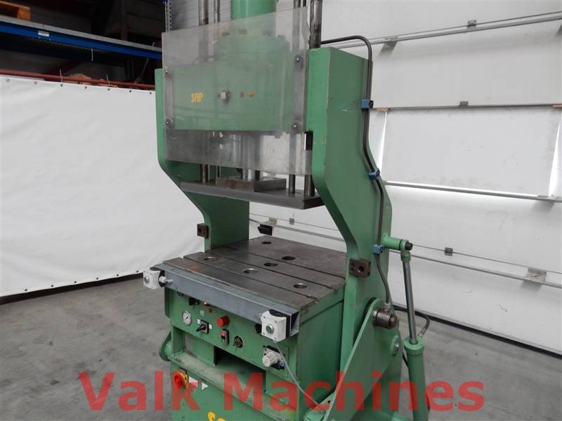 Te koop: Gebruikte Hydraulische Multiplus-pers Sab 20 ton